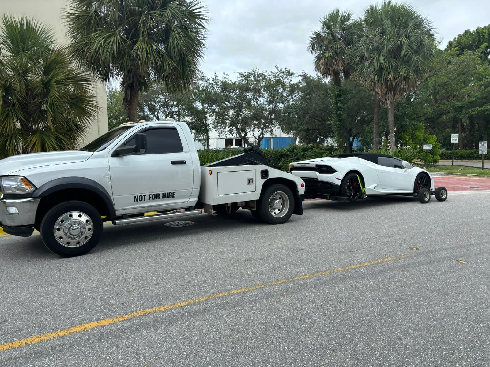 Towing Service | ITow&Recovery |Roadside Assistance